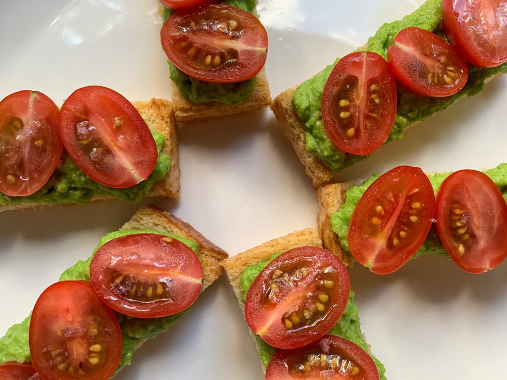 Sweet Pea Pesto Crostini's with Oregon Rosé | Laurel Ridge